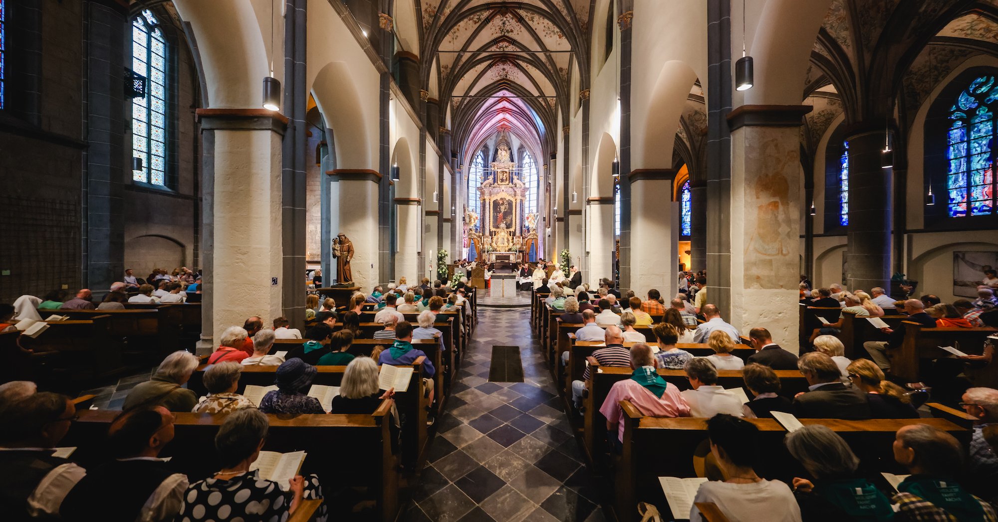 Ein frohes Fest des Glaubens | KirchenZeitung für das Bistum Aachen