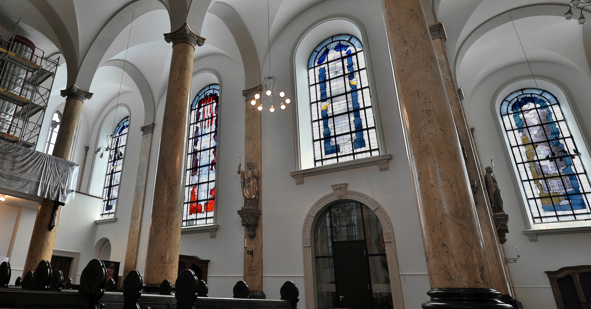 Botschaften in Glas und Licht | KirchenZeitung für das Bistum Aachen